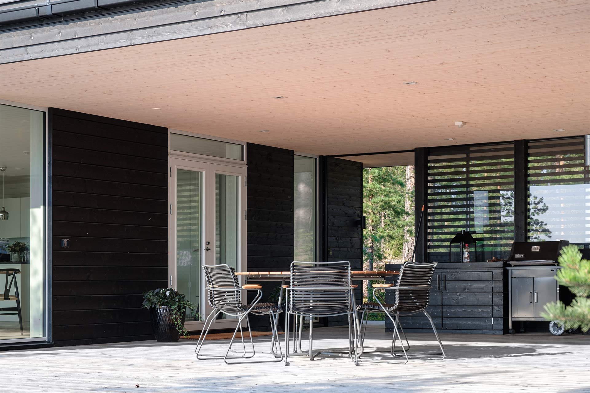 Minne terassi kannattaa sijoittaa?