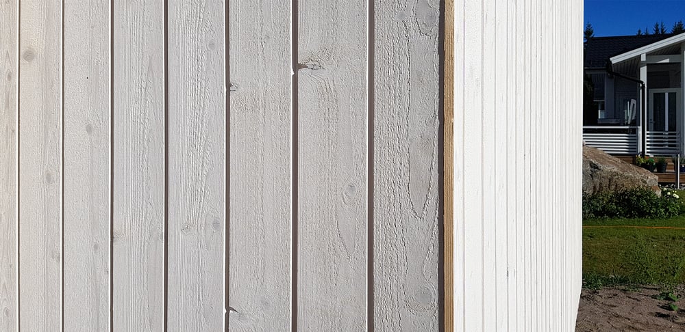 Ulkoverhous piilonaulatusta UTS-pystypaneelista